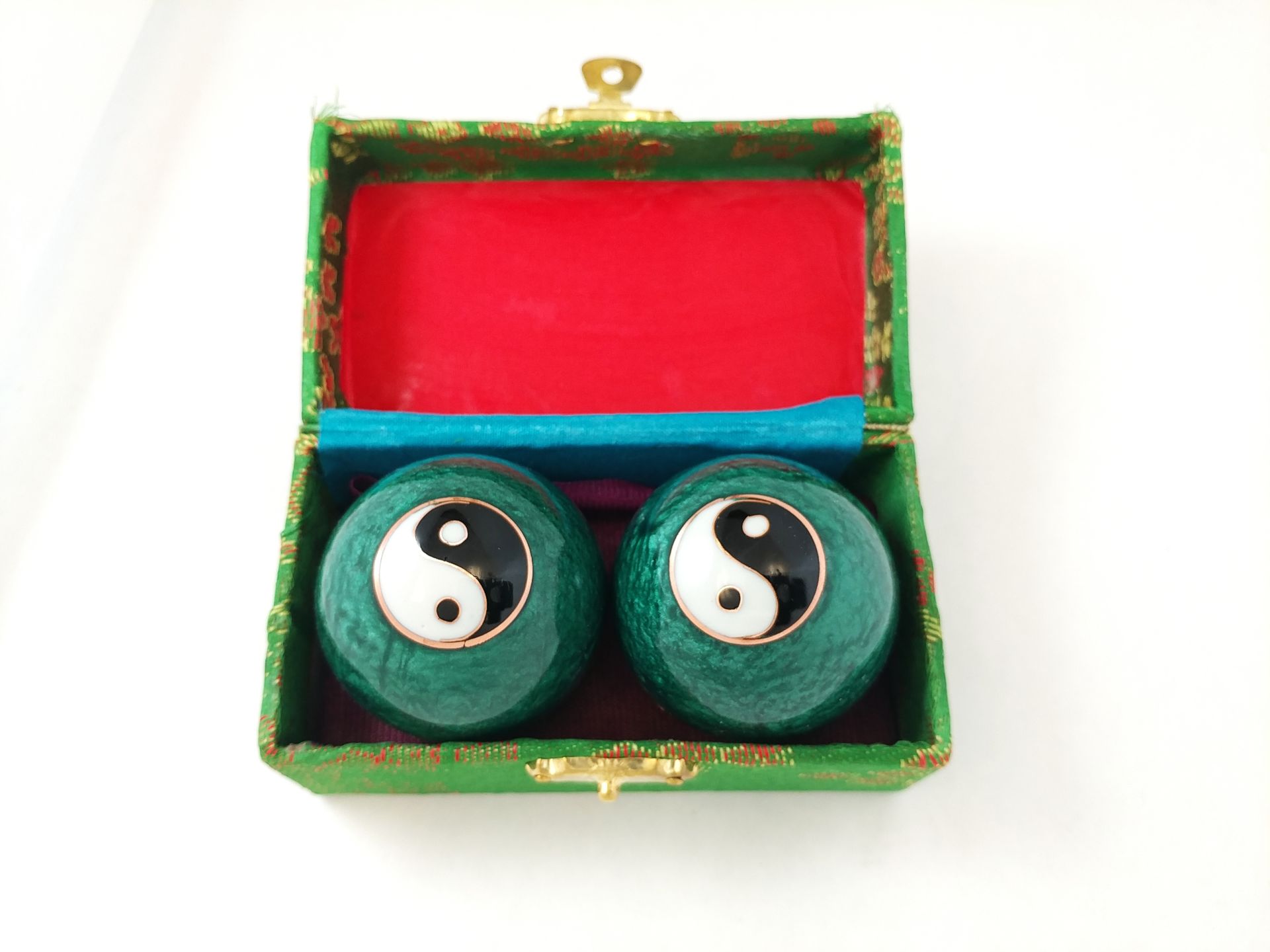 Yin and Yang Big Symbol Baoding Balls - BaodingBalls.com